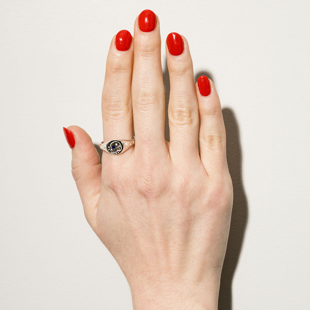 Seer Signet Ring - Skull Ring with Sapphire Eyes | Hunt Of Hounds